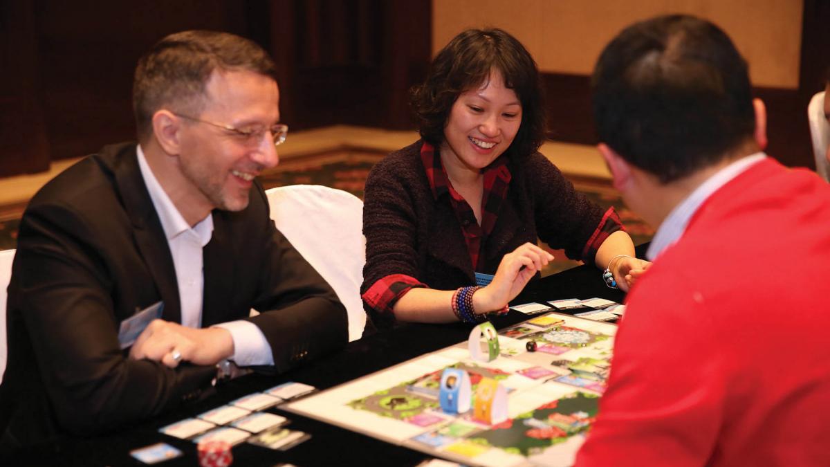 Disruptive Innovation at HR Summit - Team Building Asia