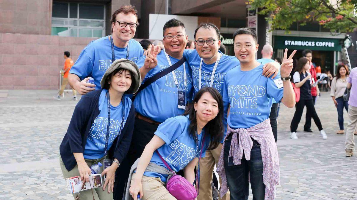 Top Teambuilding Activities in Hong Kong - Team Building Asia